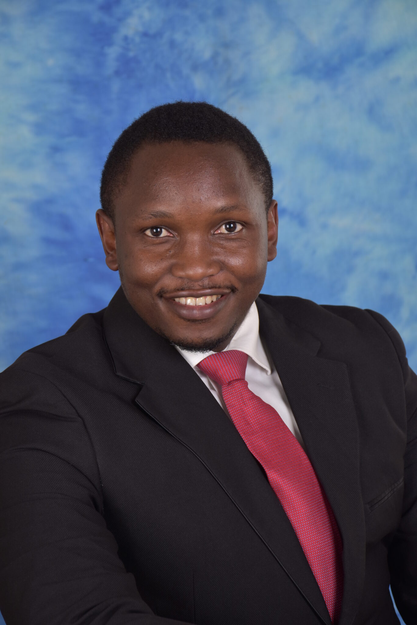 Dr. Peter Biribwa receives the 2019 Volunteer Surgeon award - Mission Restore